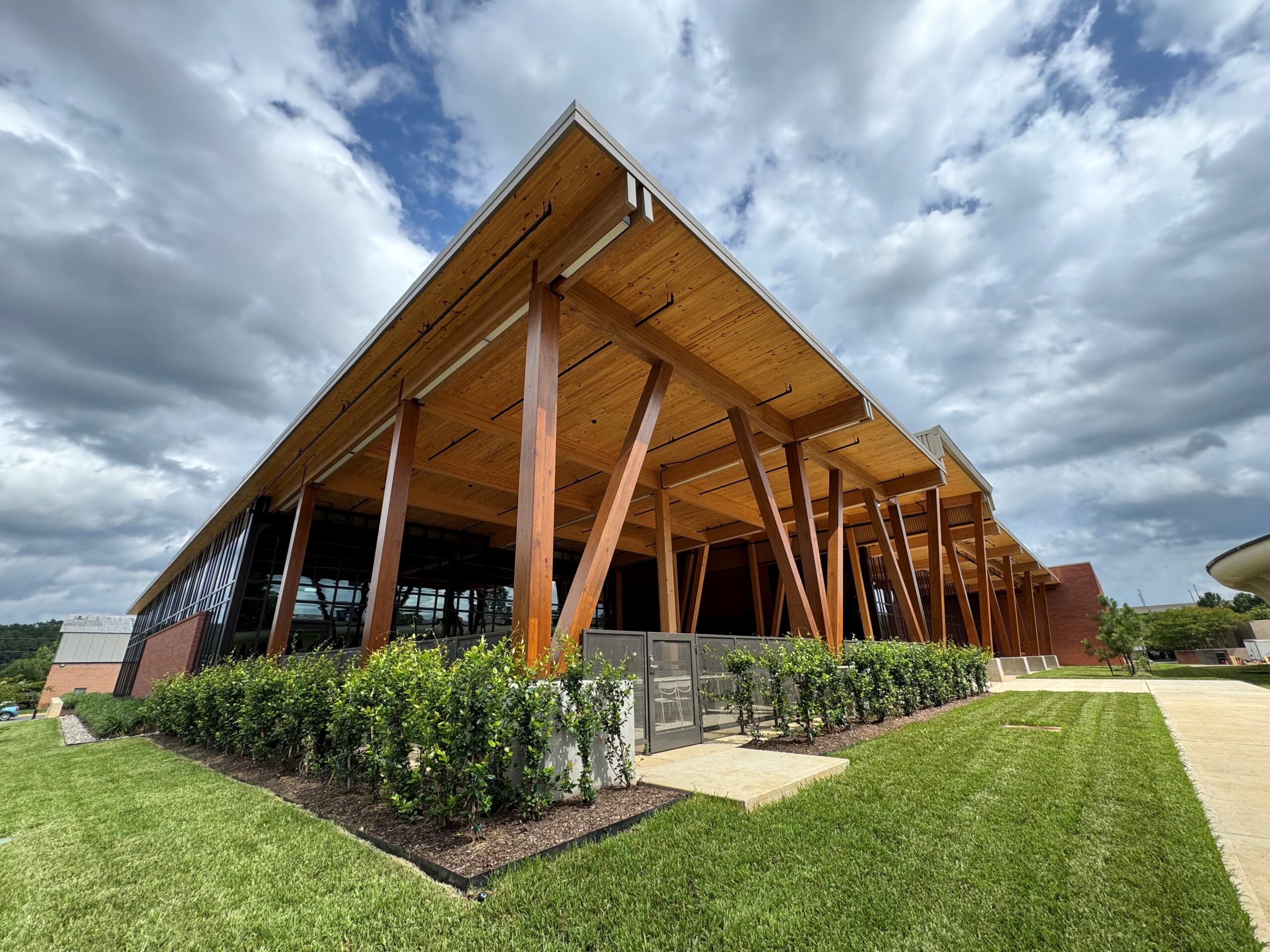 KDW Delivers Pineywoods Dining Hall at Stephen F. Austin State ...